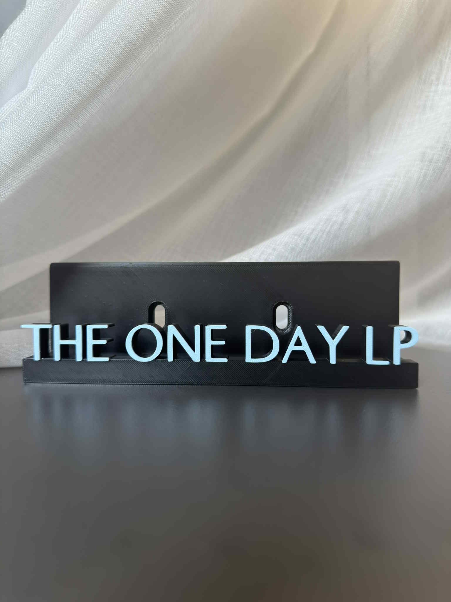 The One Day LP - Tate Mcrae (Display Stand) – Stand Groove