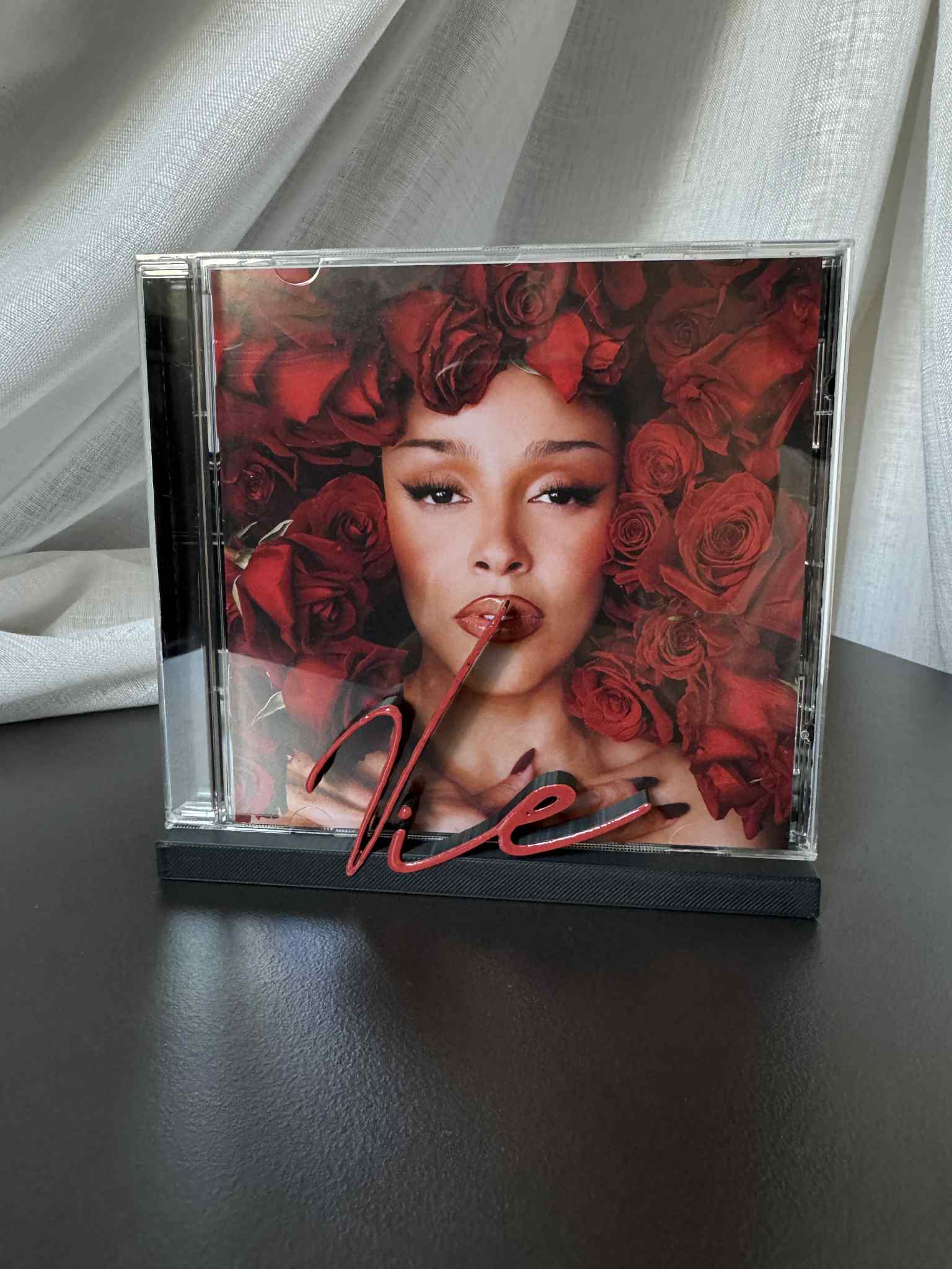 Vie - Doja Cat (Display Stand) – Stand Groove