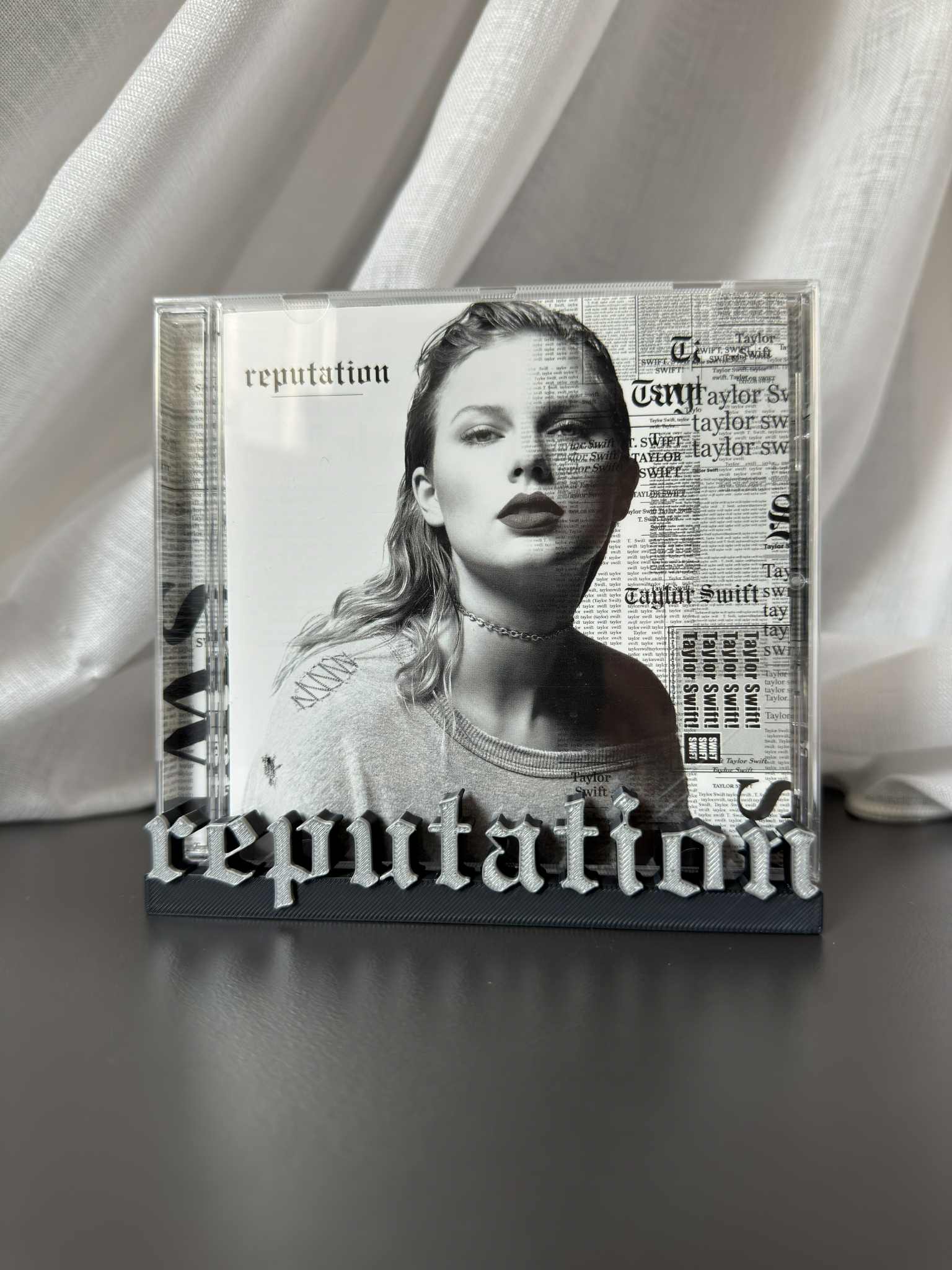 Reputation - Taylor Swift (Display Stand) – Stand Groove