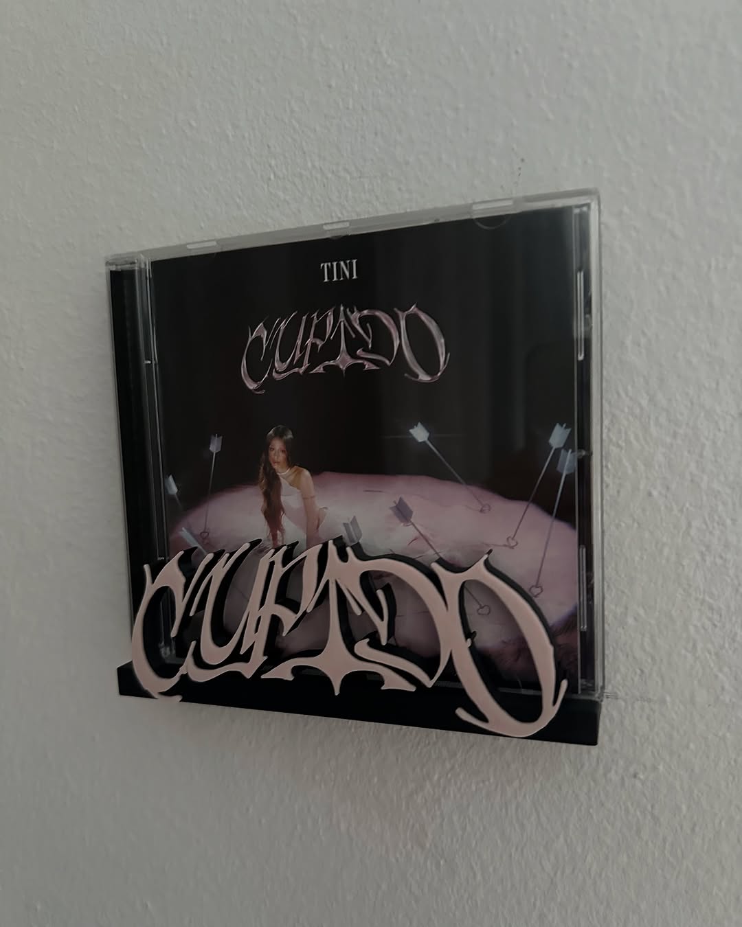 Cupido - TINI (Display Stand) – Stand Groove