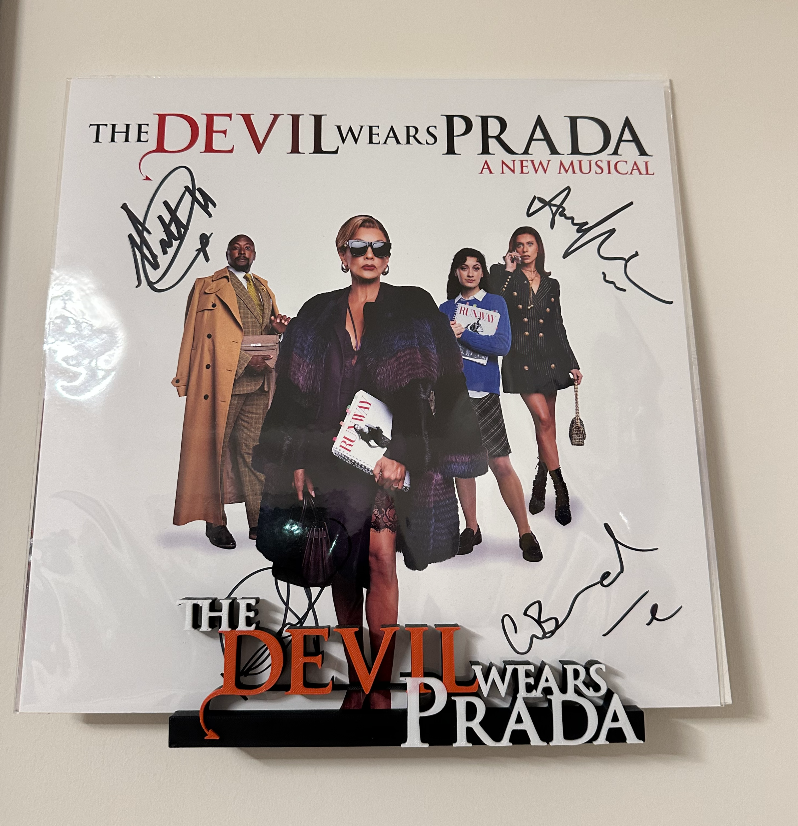 The Devil Wears Prada - Display Stand – Stand Groove